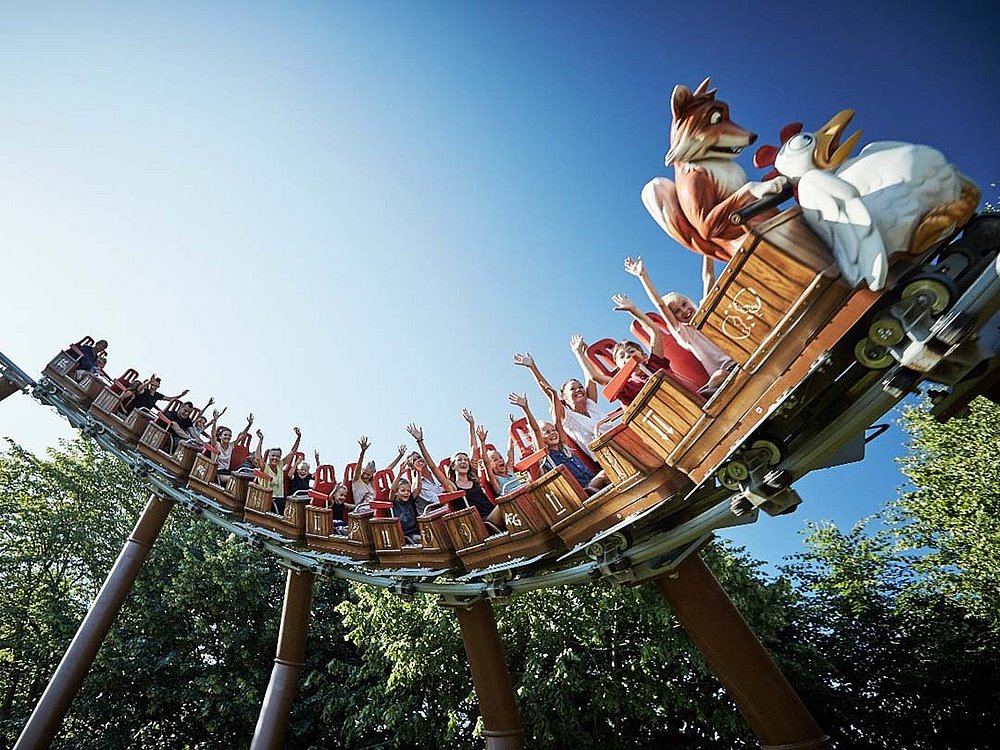 Force 190 - ZIERER Karussell- und Spezialmaschinenbau GmbH & Co. KG