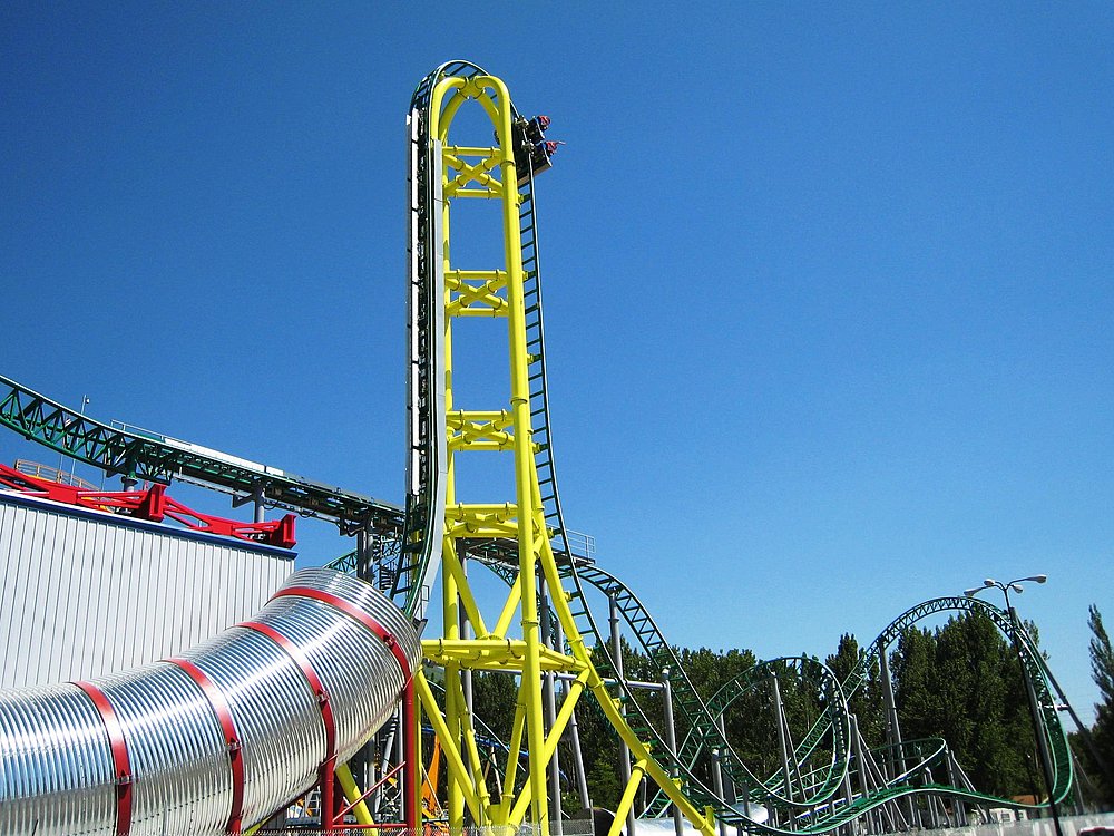 Tower Launch Coaster - ZIERER Karussell- und Spezialmaschinenbau GmbH ...