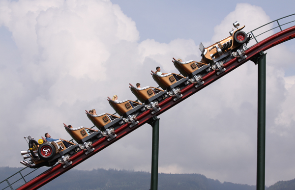 Elevated Seating Coaster - ZIERER Karussell- und Spezialmaschinenbau ...